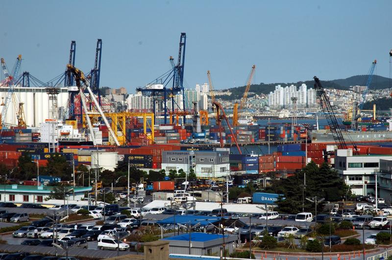 Cargo volume up at South Korean ports