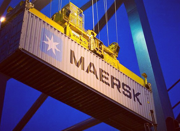 Maersk to compete with UPS, FedEx as an integrated container business