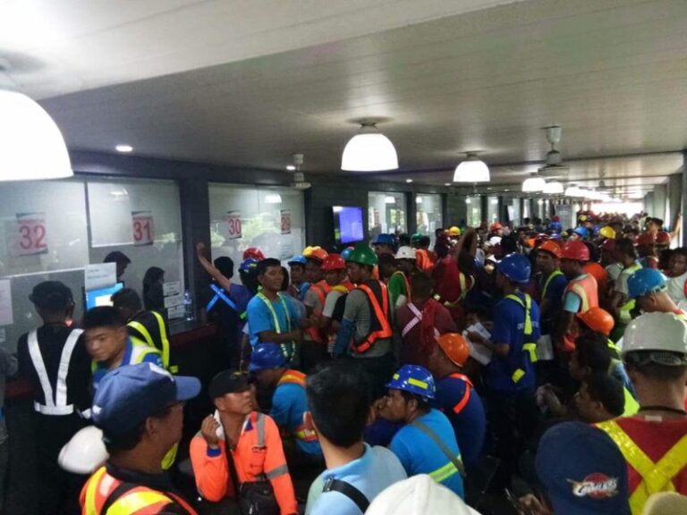 ICTSI unveils mobile app for tracking shipments at Manila port